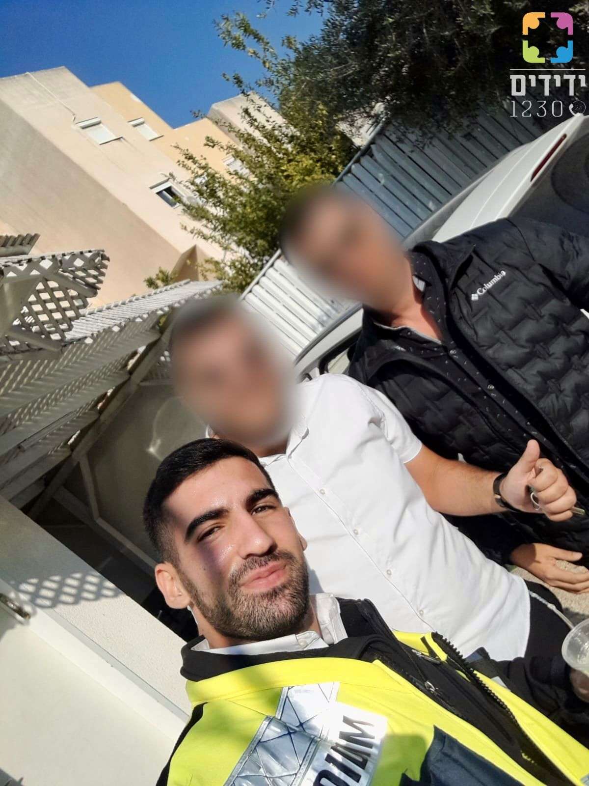 כל החדשות החמות Il מתנדבי ידידים חילצו תינוק שננעל ברכב